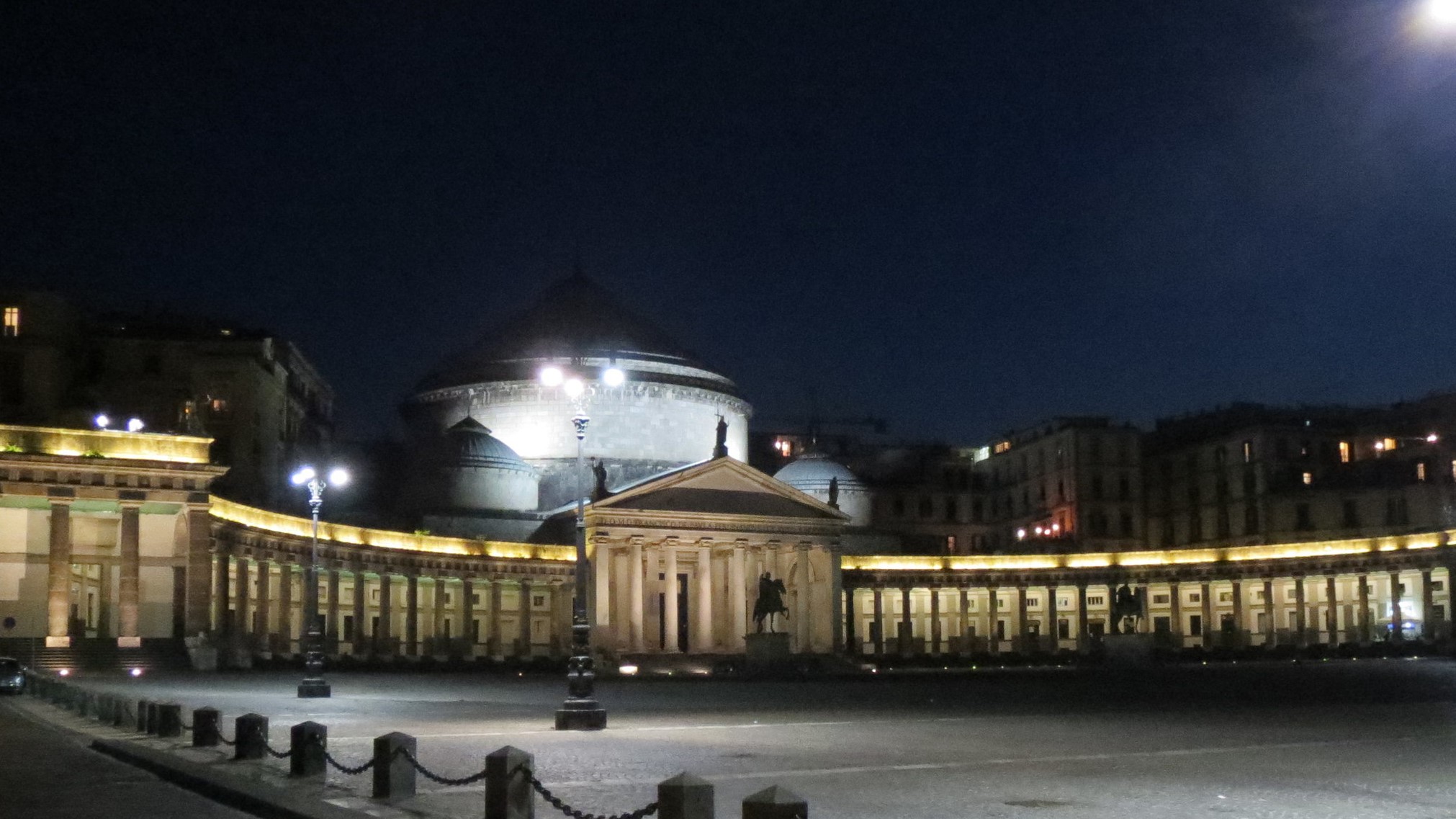 Best Piazzas | followourfootprints.com