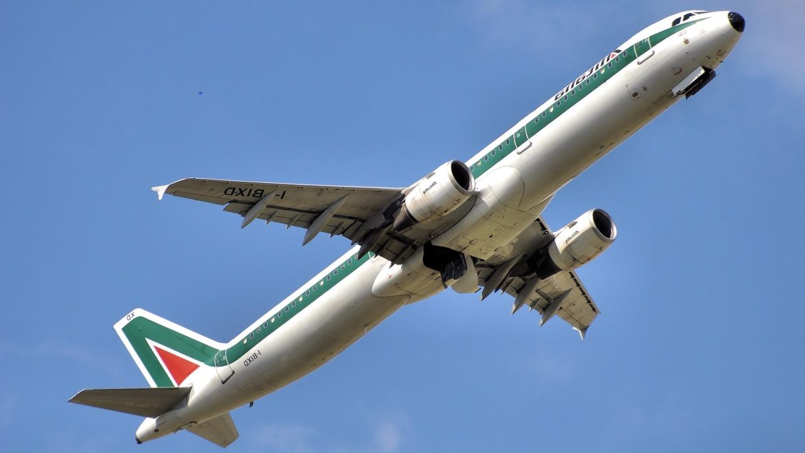 15 Travel Tips for Italy | followourfootprints.com